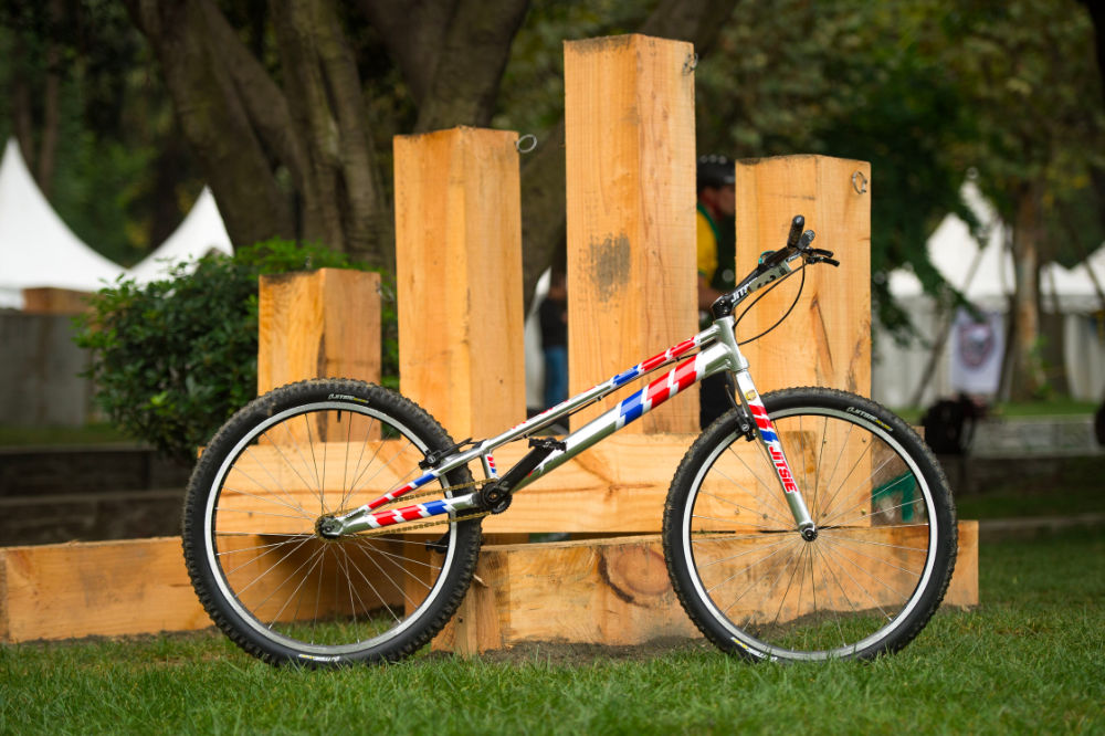 UCI World championship Chengdu - bikes and kit