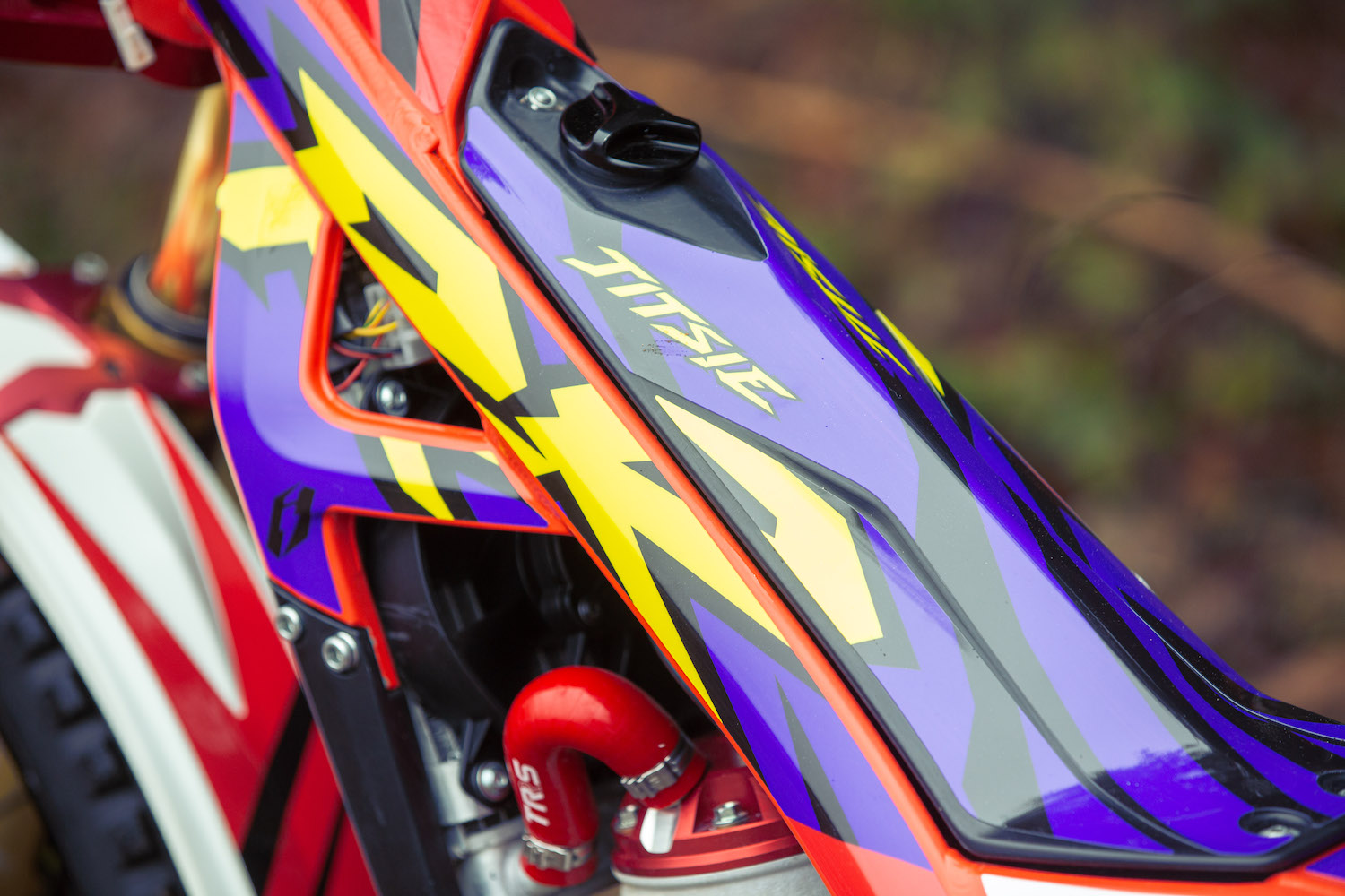 Sticker Kit Retro TRS One 16-26 - Jitsie